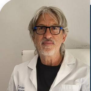 Dr. Vincenzo Ceccarelli - Angiologo a Roma