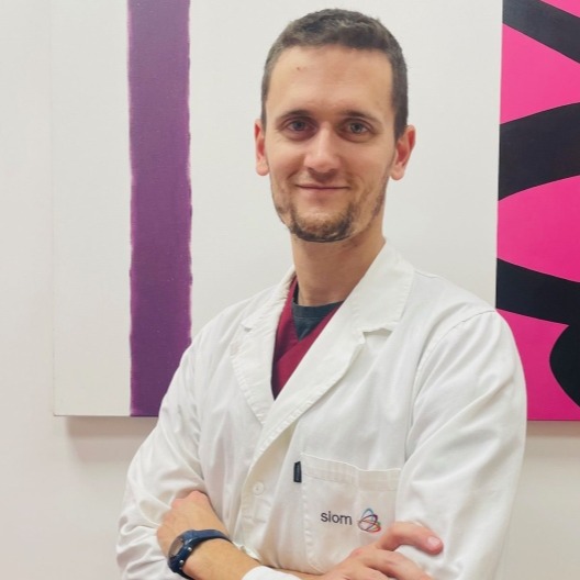 Dr. Alessandro Rossi, Oculista. Opinioni verificate, costi e giorni ...