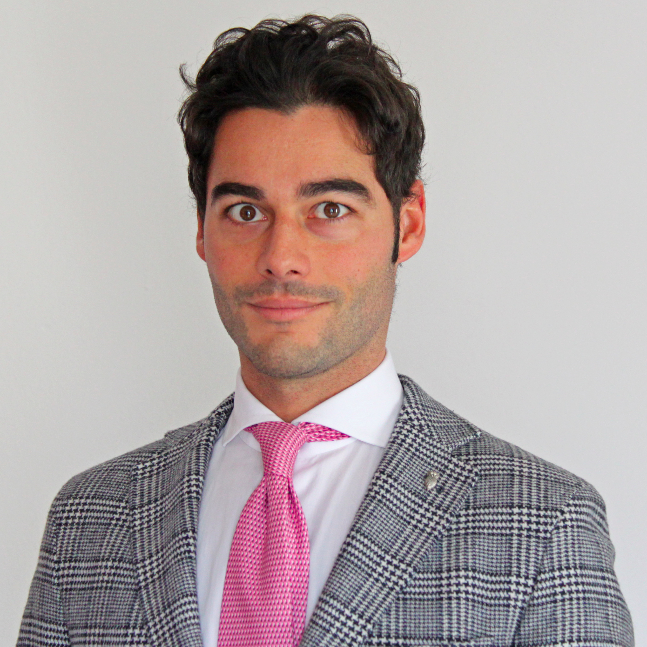 Dr. Andrea Russo - Oculista | Recensioni e costi.