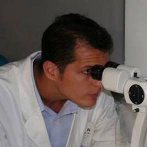 Dr. Andrea Falchi - Oculista | Recensioni e costi.