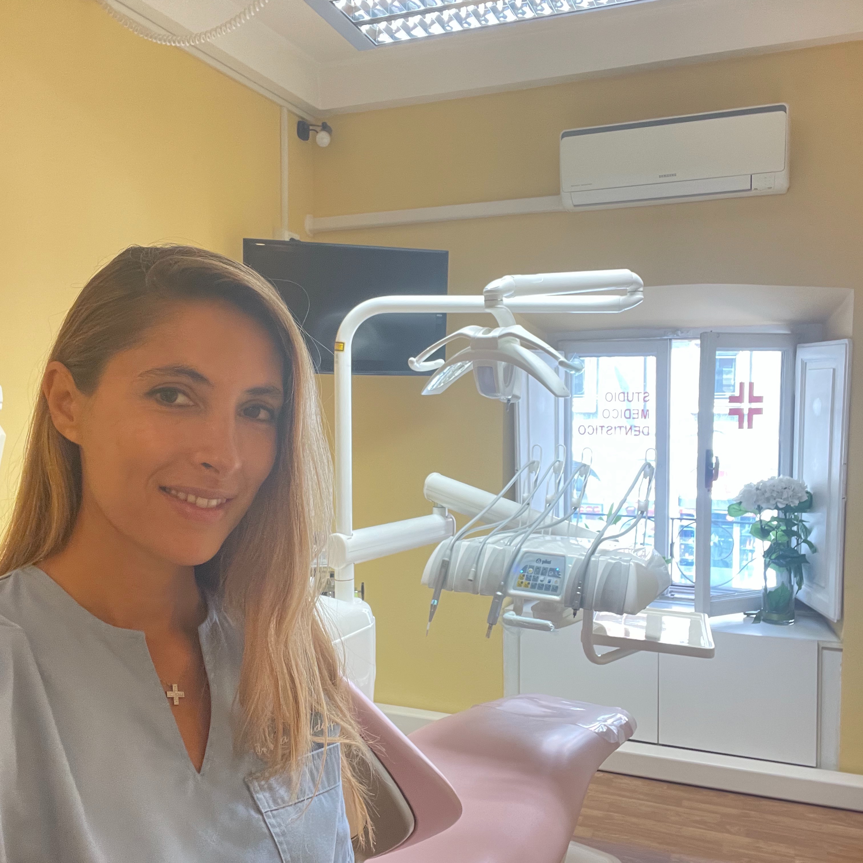 Dr.ssa Federica Pandolfi, Dentista o Odontoiatra. Opinioni verificate ...